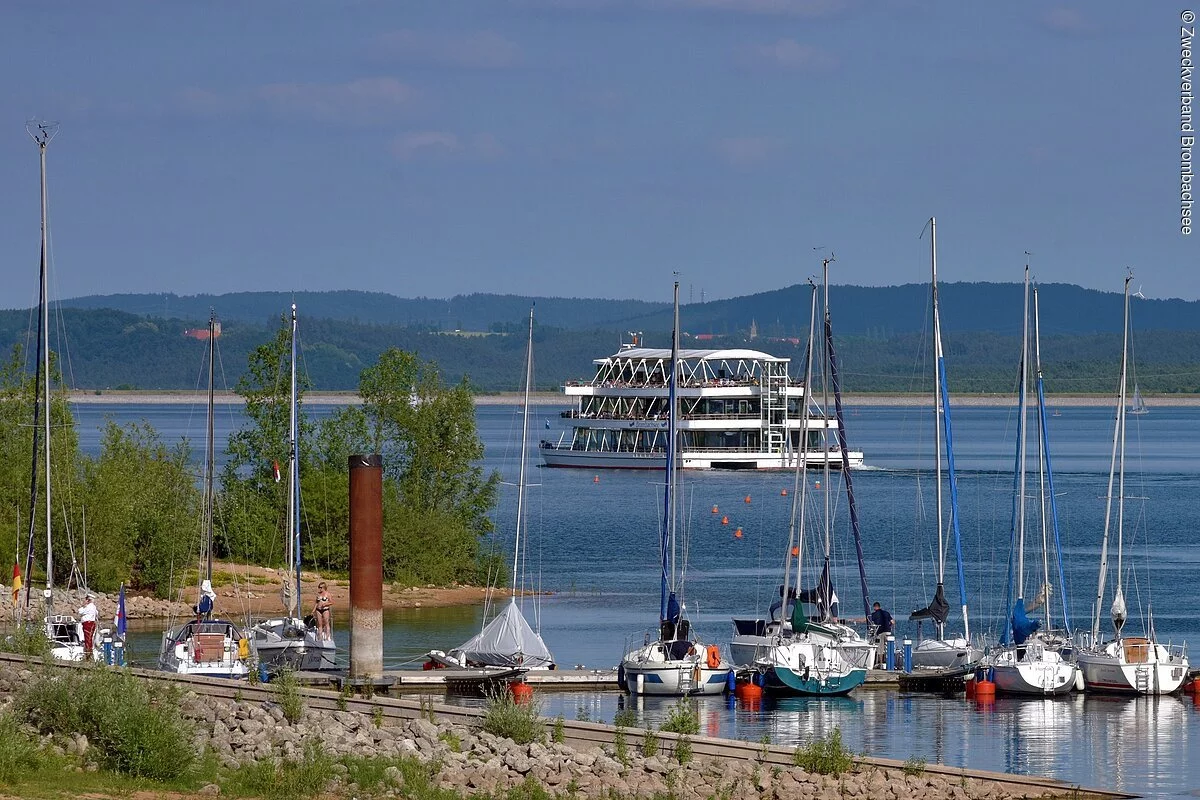 Segeln am Gr. Brombachsee - Freizeitanlage Absberg-Seespitz ...